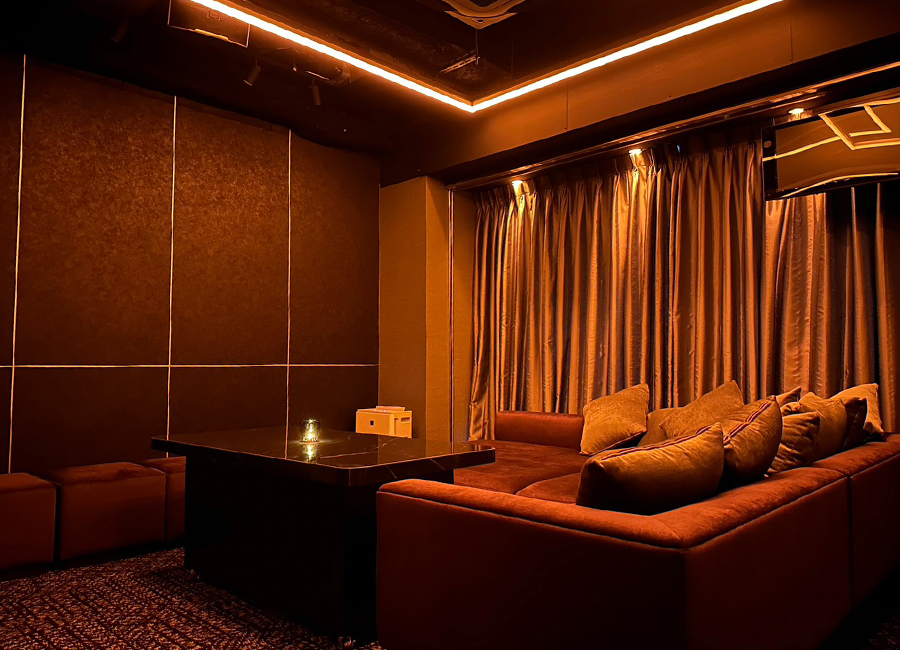 プレミアVIPルーム | 麻布十番VIPカラオケKARADEMO、天空（屋上）テラスレストランKARADEMO